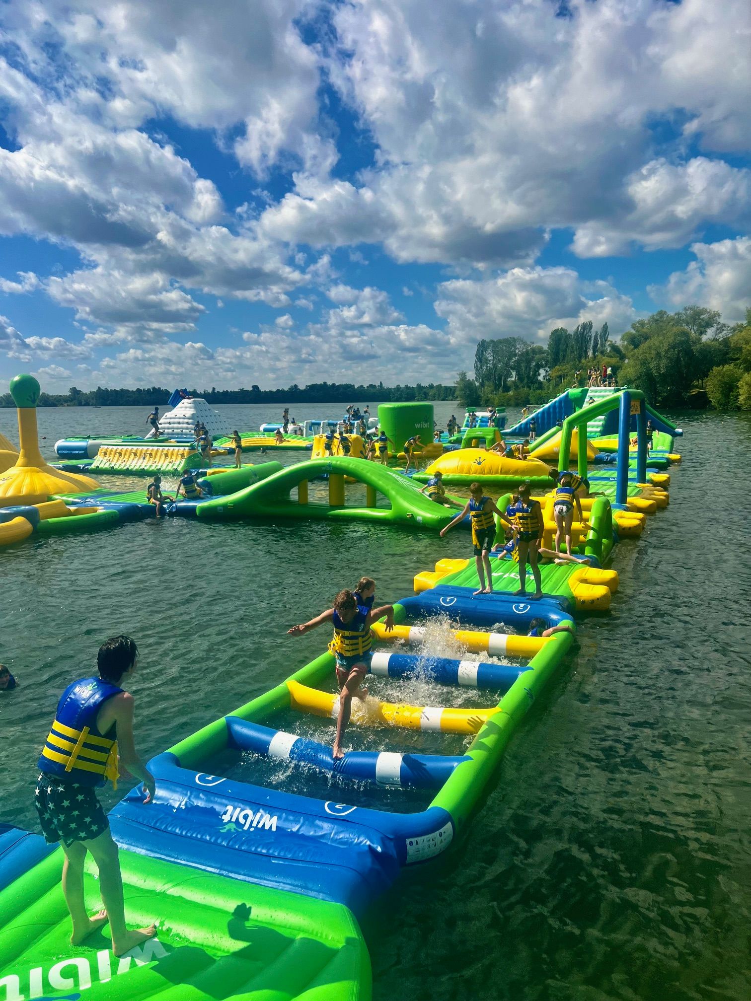 Jeu Gonflable Sur Leau